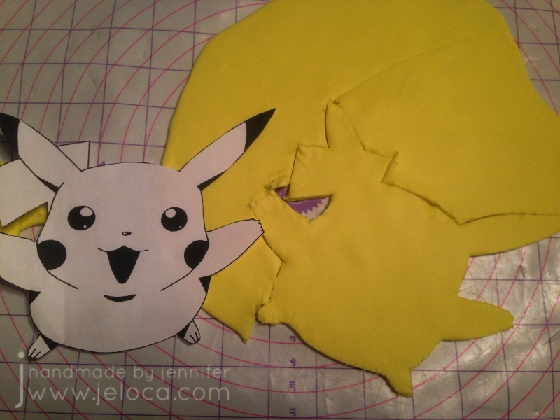 How to: DIY Pikachu Fondant Cake Topper